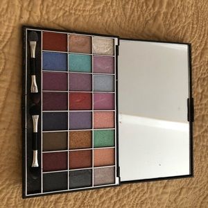Hard Candy | Makeup | Hard Candy Eyeshadow Glam Kit Palette | Poshmark